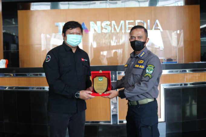 Kapendam Jaya Sempatkan Waktu Berkunjung Ke Studio Trans Media